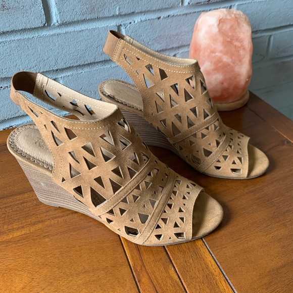 Restricted | Shoes | Brown Suede Wedge Heels Size 9 Brand Restricted ...